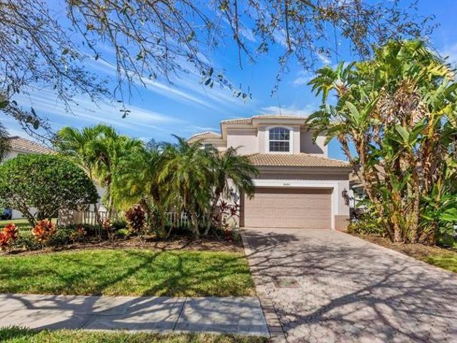 9990 Sago Point Dr, Seminole, FL 33777