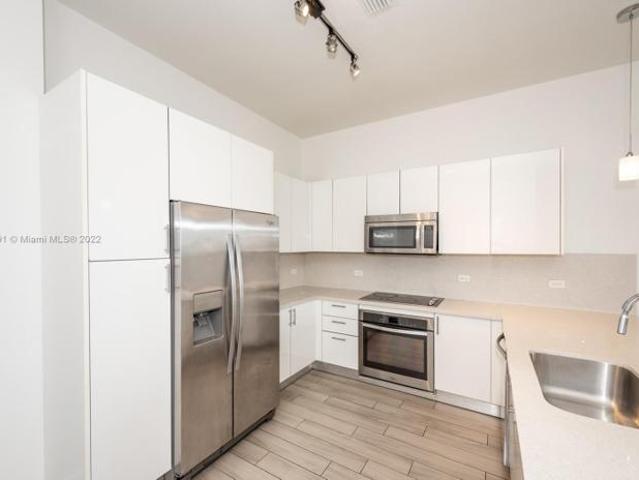 999 1st Ave SW #1113, Miami, FL 33130
