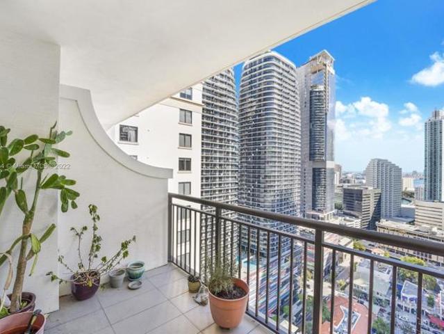 999 1st Ave SW #3008, Miami, FL 33130