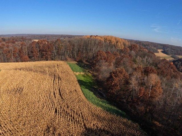 999 Bennett Ln, Richland Center, WI 53581