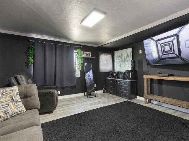 999 E Division St Spc B27, National City, CA 91950