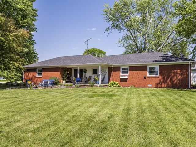 999 E Manito Trl, Greensburg, IN 47240