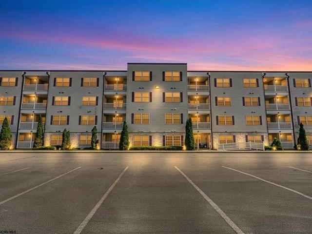 999 West Run Rd Apt 404, Morgantown, WV 26508