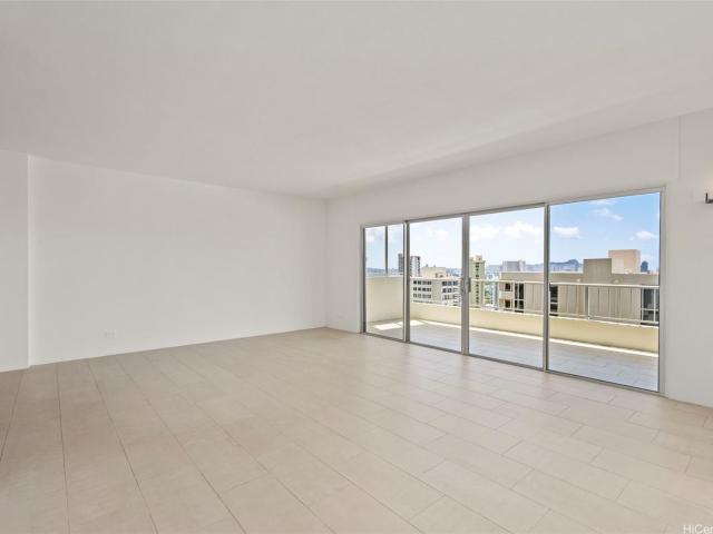 999 Wilder Ave, Unit 702, Honolulu, HI 96822 | MLS #202605