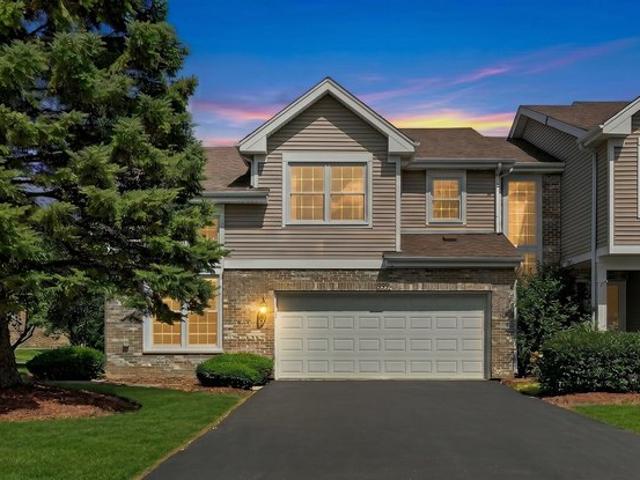 999 Willow St, Itasca, IL 60143