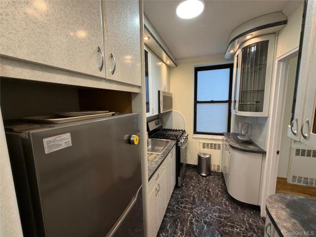99 63 66th Avenue B12
