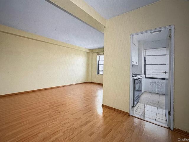 99 60 63rd Road 7Q