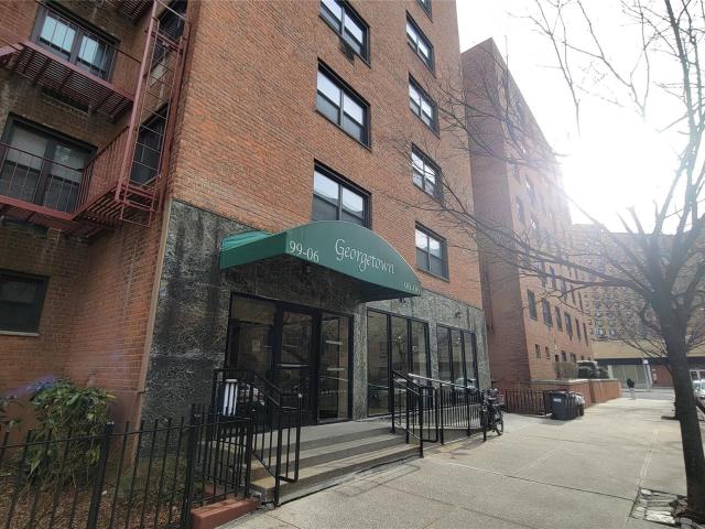 99 06 58 Avenue 2F