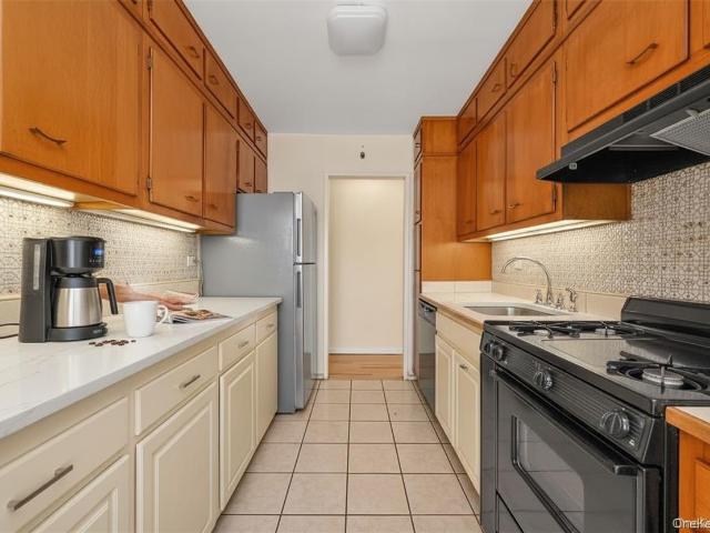 99 10 60th Avenue 5D