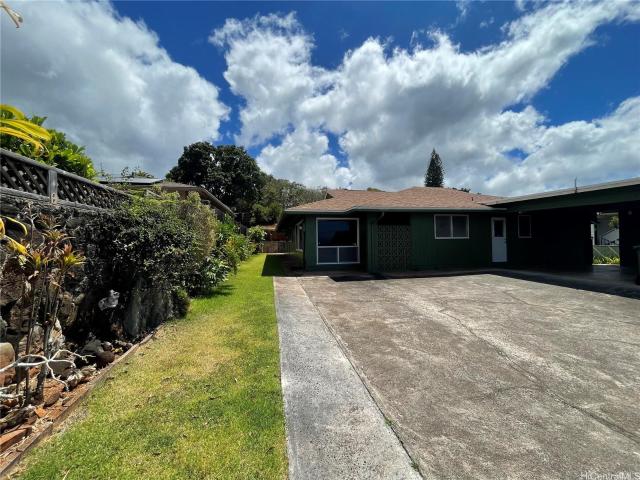 99 2 Kaamilo St, Aiea, HI 96701 | MLS #202518 | Compass