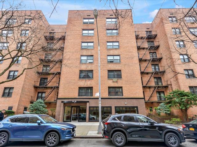 99 30 59Ave 6G