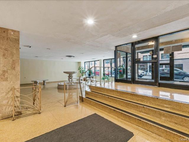 99 35 59th Avenue 4k