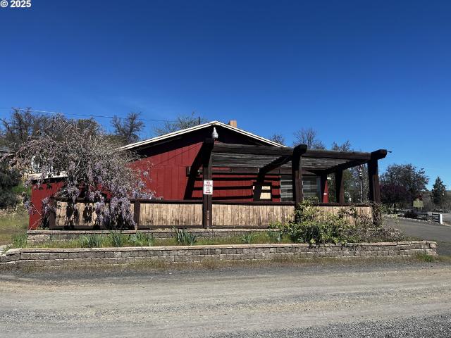 99 3RD ST