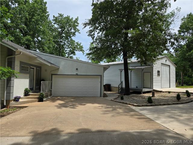 99 Thornwood Circle