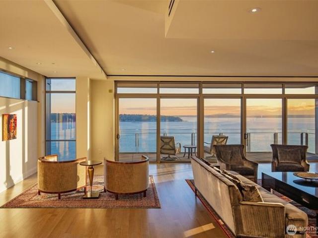 99 Union St Unit 1801, Seattle, WA 98101
