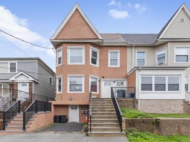 99 W 50th St, Bayonne, NJ 07002