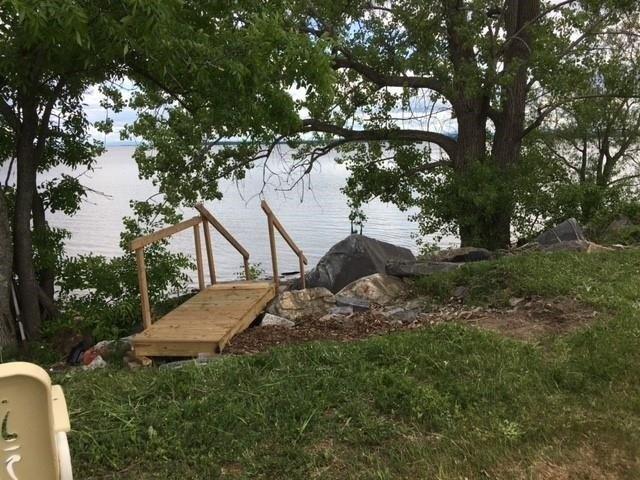 99 Windmill Point Rd E, Alburgh, VT 05440
