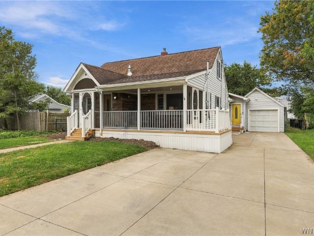 99 Willow Drive