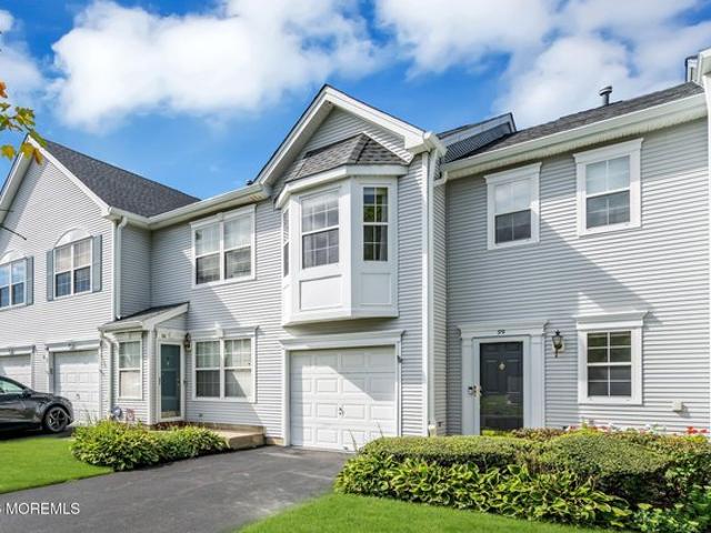 99 Wood Duck Ct, Freehold, NJ 07728