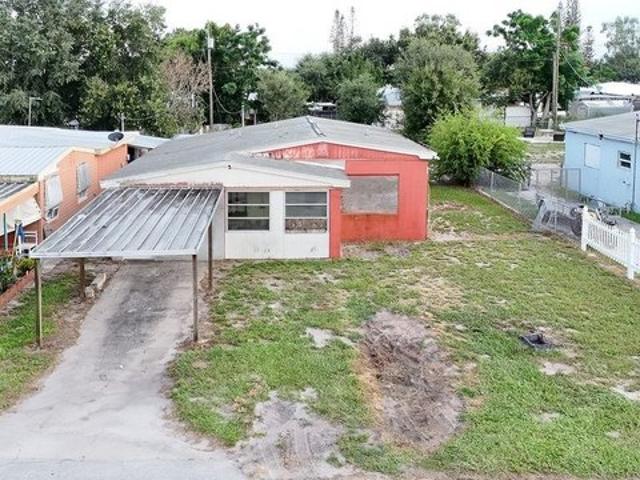 99 Yale Ave, Frostproof, FL 33843