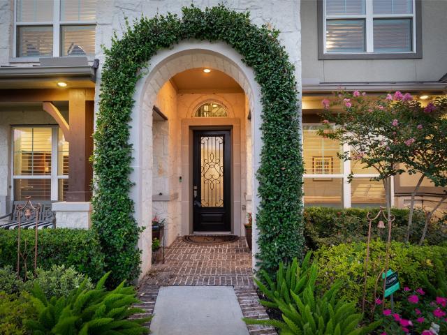 99 Zenith Lane