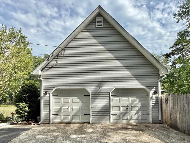 99 Asbury Dr