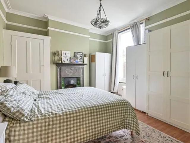 99 Ashen Grove, London, SW19 8BN, United Kingdom | 3 bed house for rent #166351863 | Rentberry