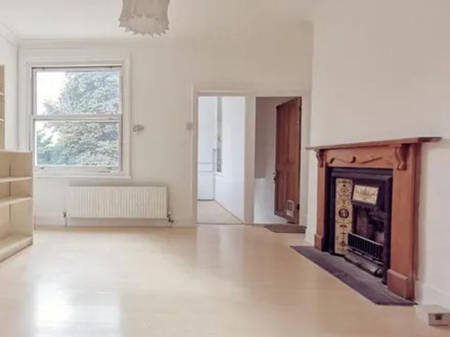 99 Ashen Grove, London, SW19 8BN, United Kingdom | 2 bed house for rent #167777303 | Rentberry