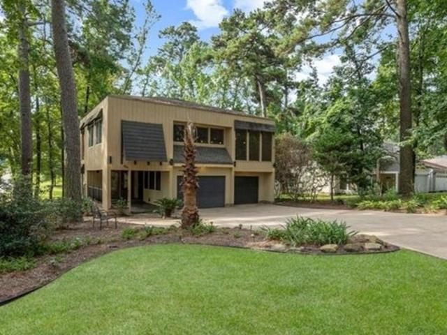 99 April Wind Dr N, Conroe, TX 77356