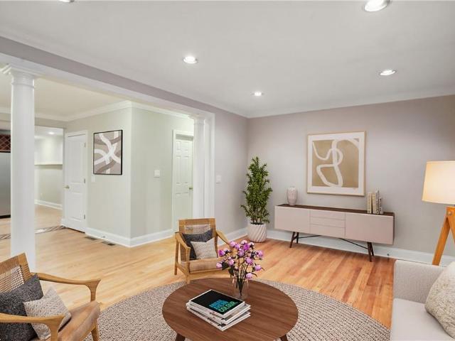 99 Bates Avenue NE