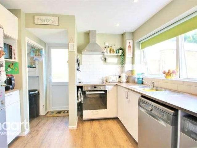99 bed house for sale
