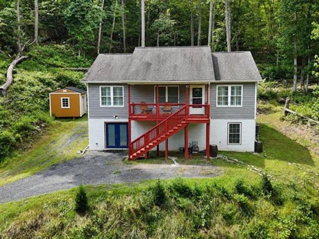 99 Bobbie Ct, Front Royal, VA 22630