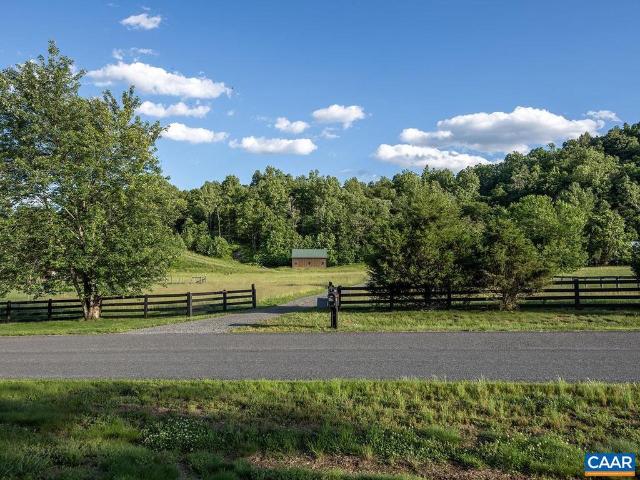 99 Bluff Mountain Rd