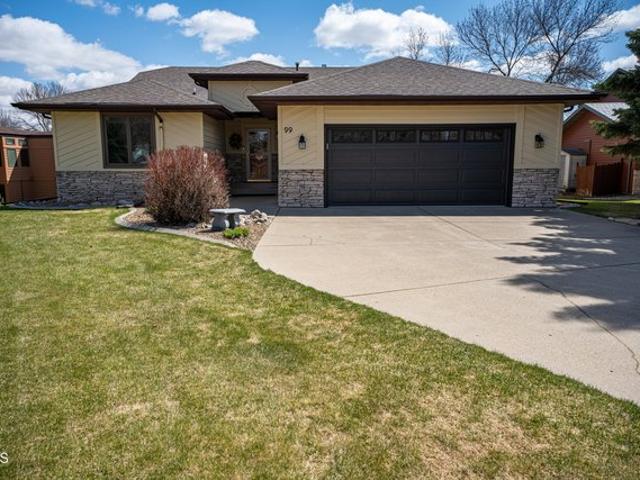 99 Country Club Dr, Bismarck, ND 58501