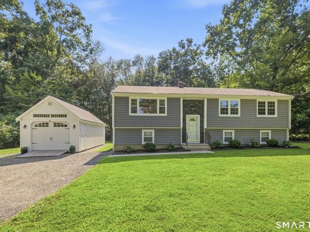 99 Cow Hill Rd, Clinton, CT 06413