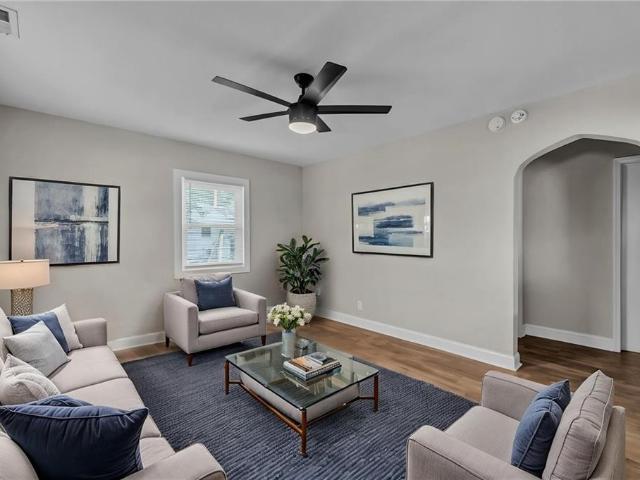 99 Dahlgren AVE