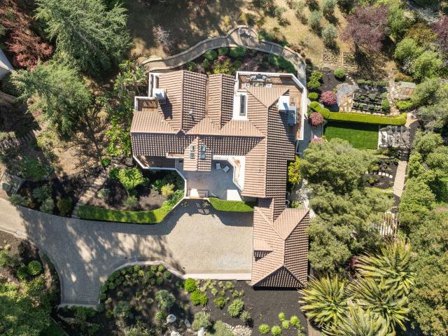 99 Deer Park Avenue, San Rafael, US, CA