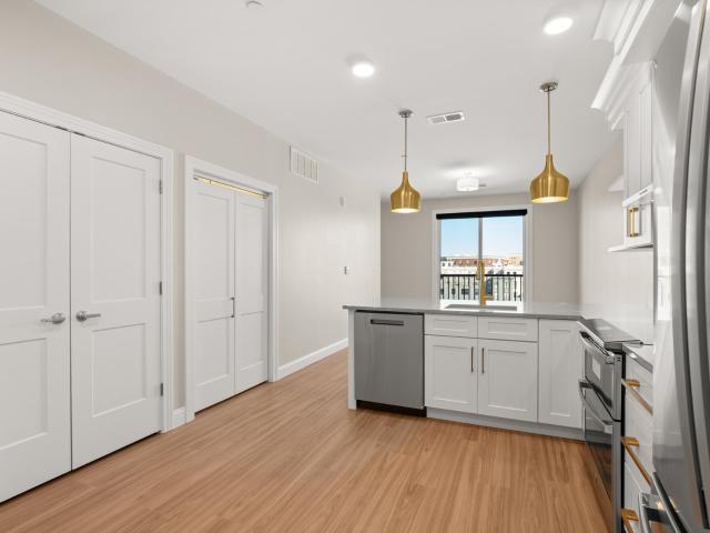 99 Foundry Place # 412