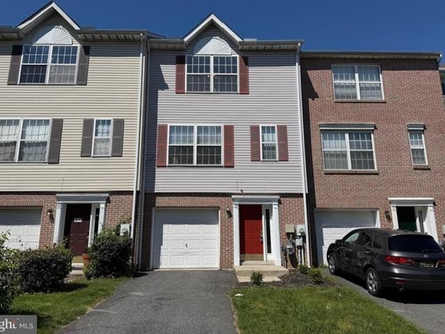 99 Highland Cir, Newark, DE 19713