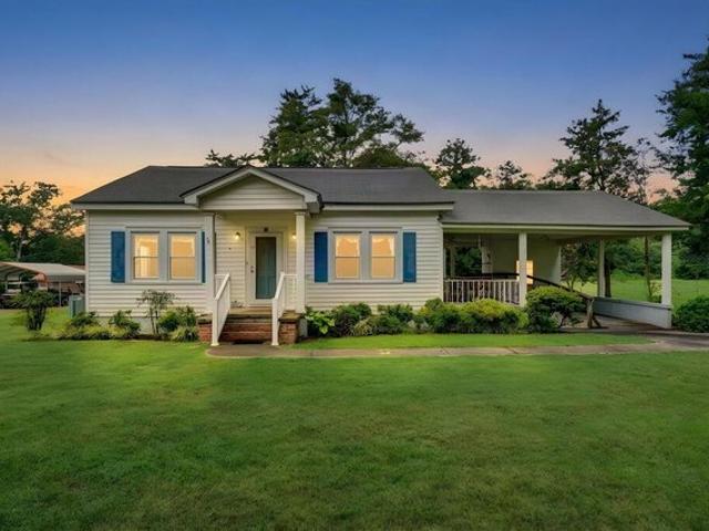 99 Horseshoe Cir, Whitmire, SC 29178