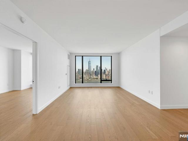 99 Hudson Street # 5408