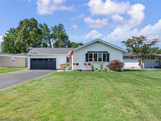 99 Indian Lake Blvd, Canfield, OH 44406
