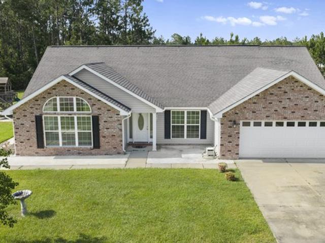 99 Jennifer Ln, Baxley, GA 31513