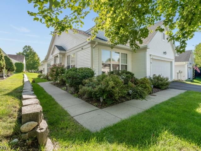 99 Kensington Cir