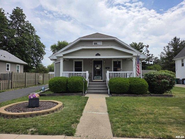 99 N Arthur Ave, Galesburg, IL 61401