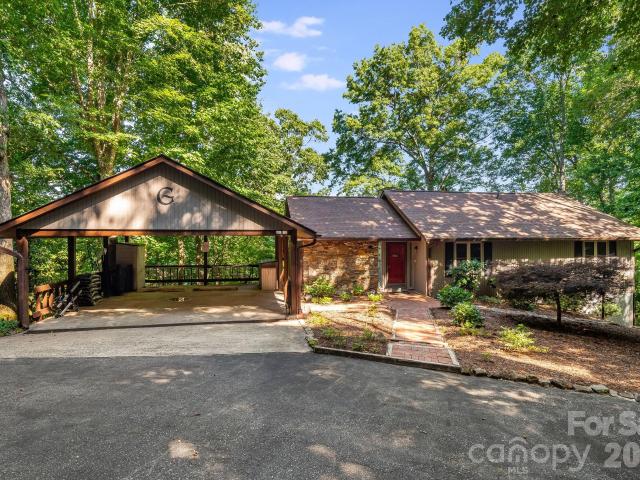 99 Oak Ridge Road