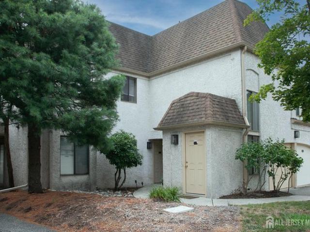 99 Park Gate Dr, Edison, NJ 08820
