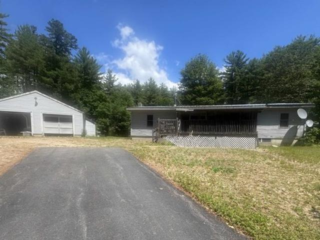 99 Pine Ridge Rd, Middleton, NH 03887