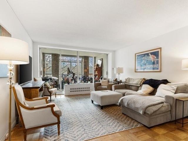 99 Pond Ave Apt 417, Brookline, MA 02445