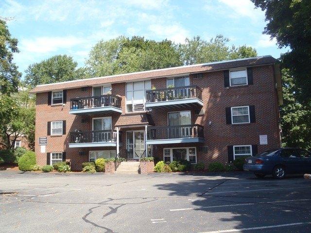 99 Pleasant St Apt 1 2, Watertown, MA 02472